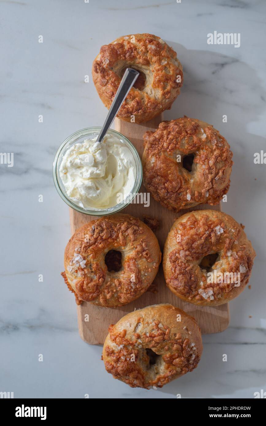 Traditional chinese bagels hi-res stock photography and images - Alamy
