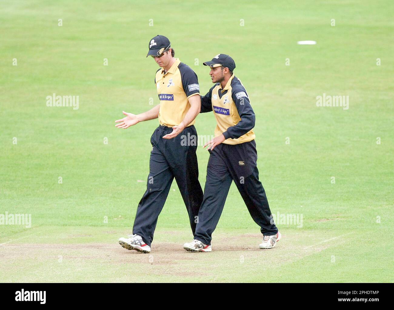 Michael vaughan adil rashid hi-res stock photography and images - Alamy