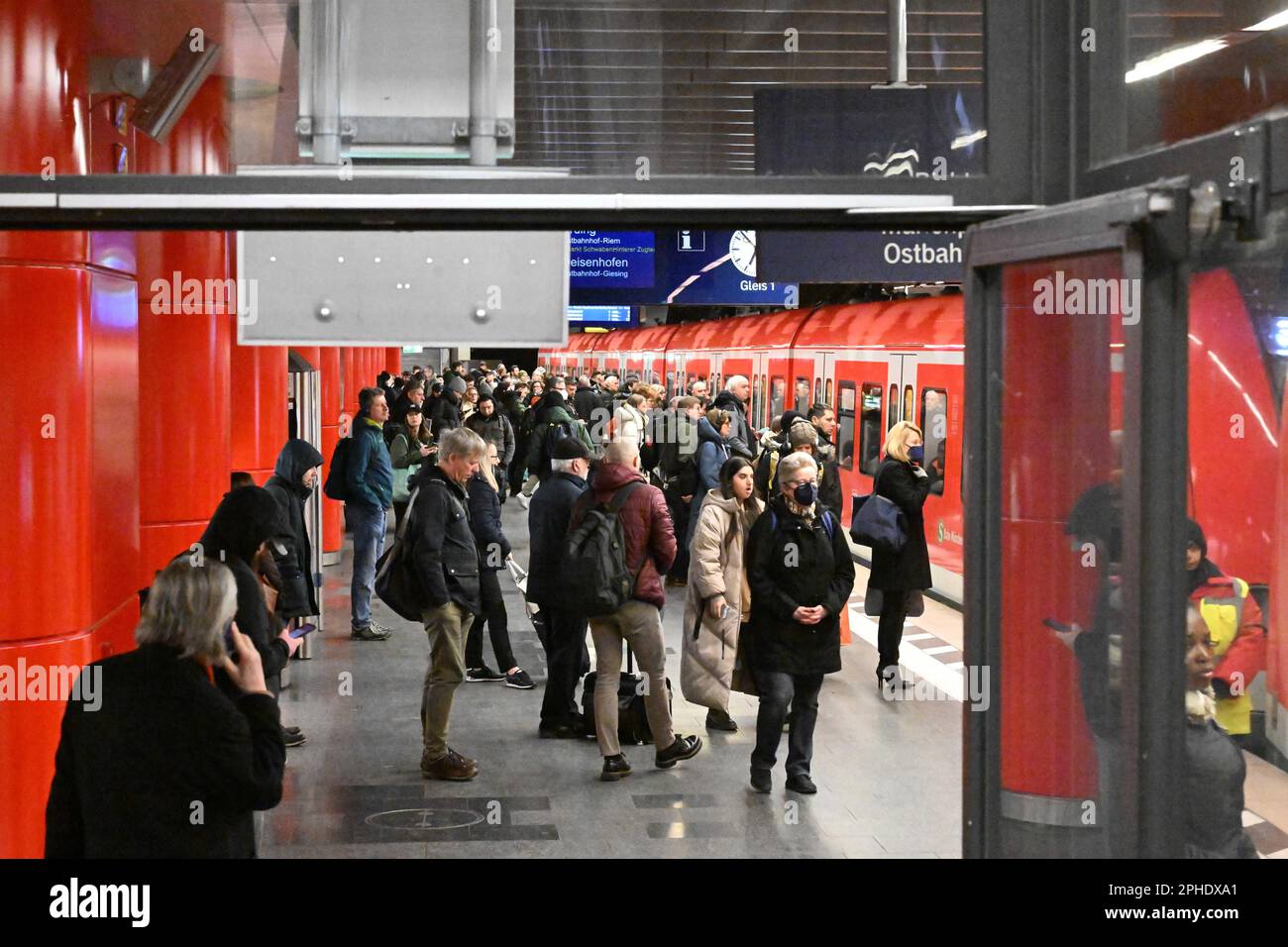 Munich, Germany. 28th Mar, 2023. After the warning strike in rail and ...