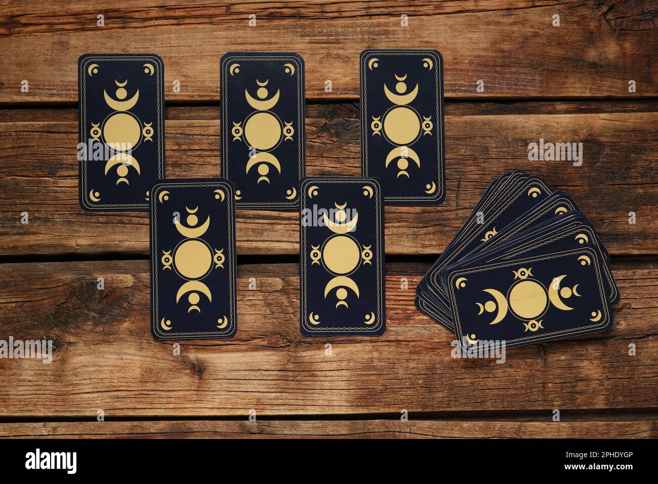 Pattern back of card tarot hi-res stock photography and images - Alamy