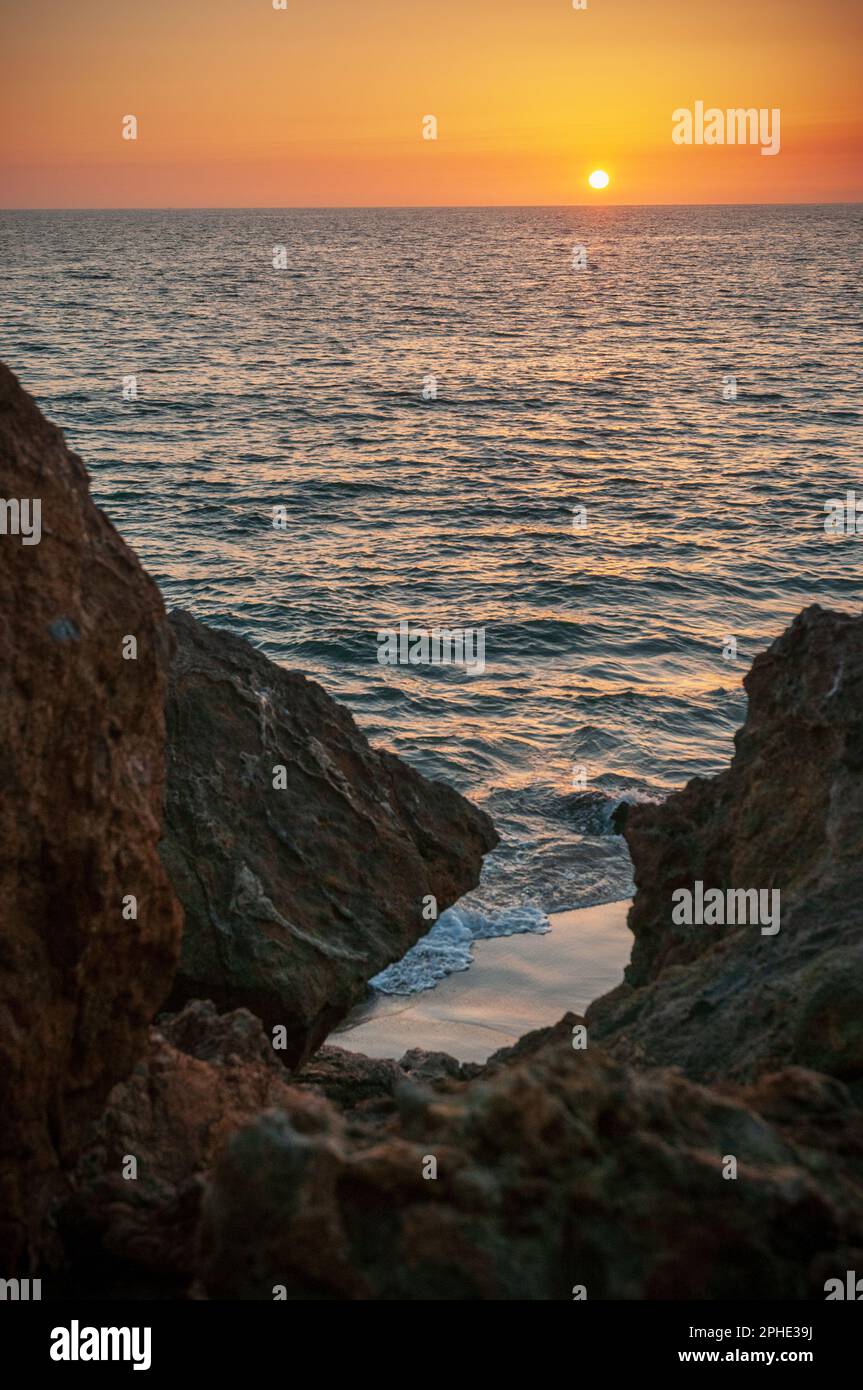 Point dume cliff hi-res stock photography and images - Alamy