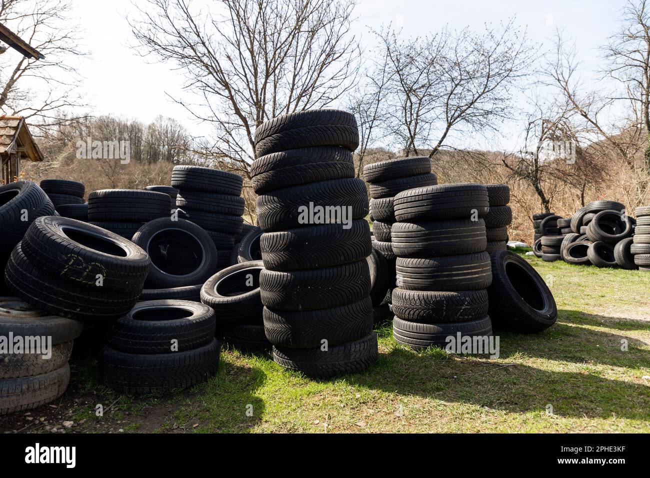 Pile of tires hi-res stock photography and images - Alamy