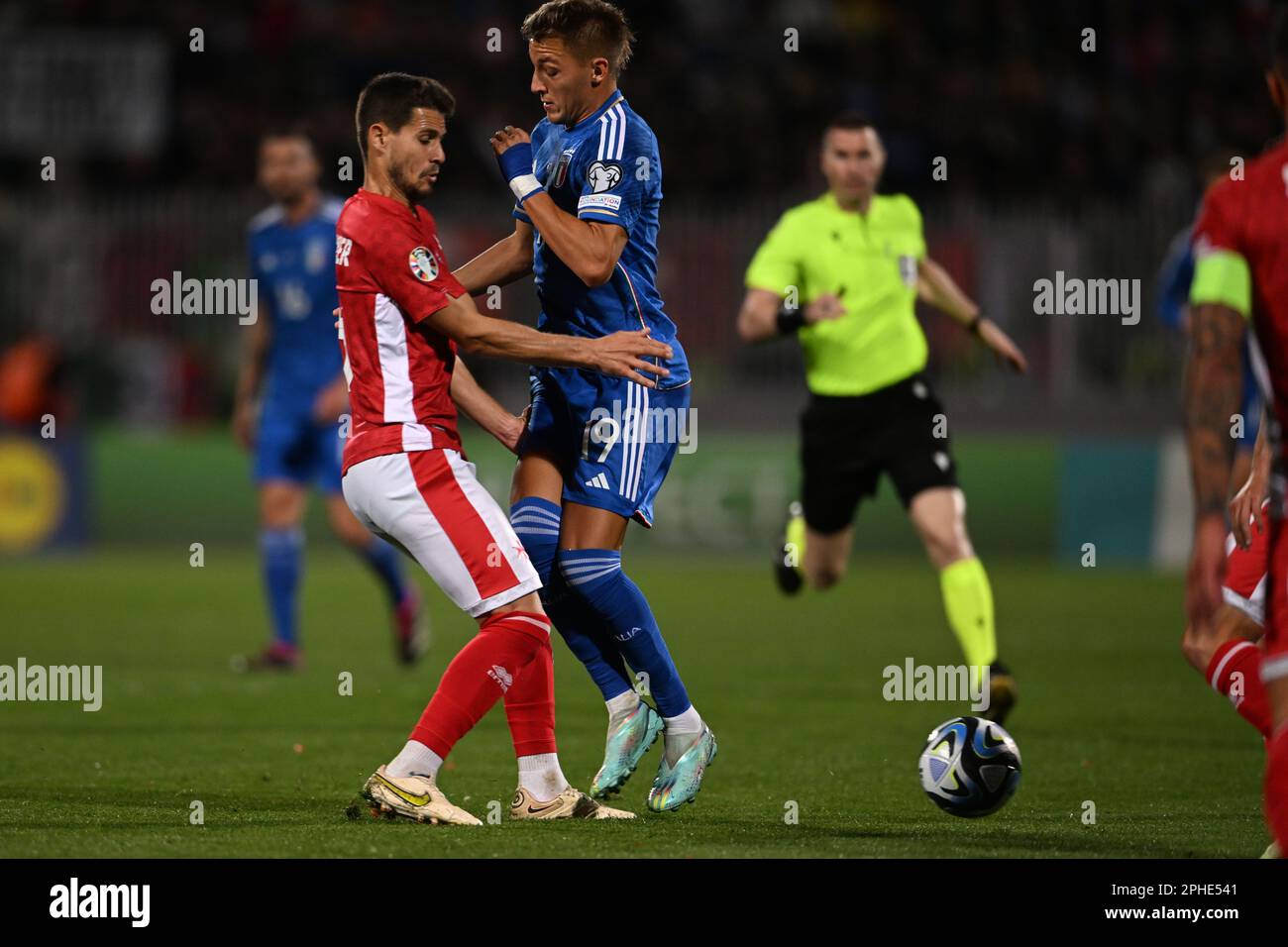 Mateo Retegui (Italy)Matthew Guillaumier (Malta) during the UEFA ...