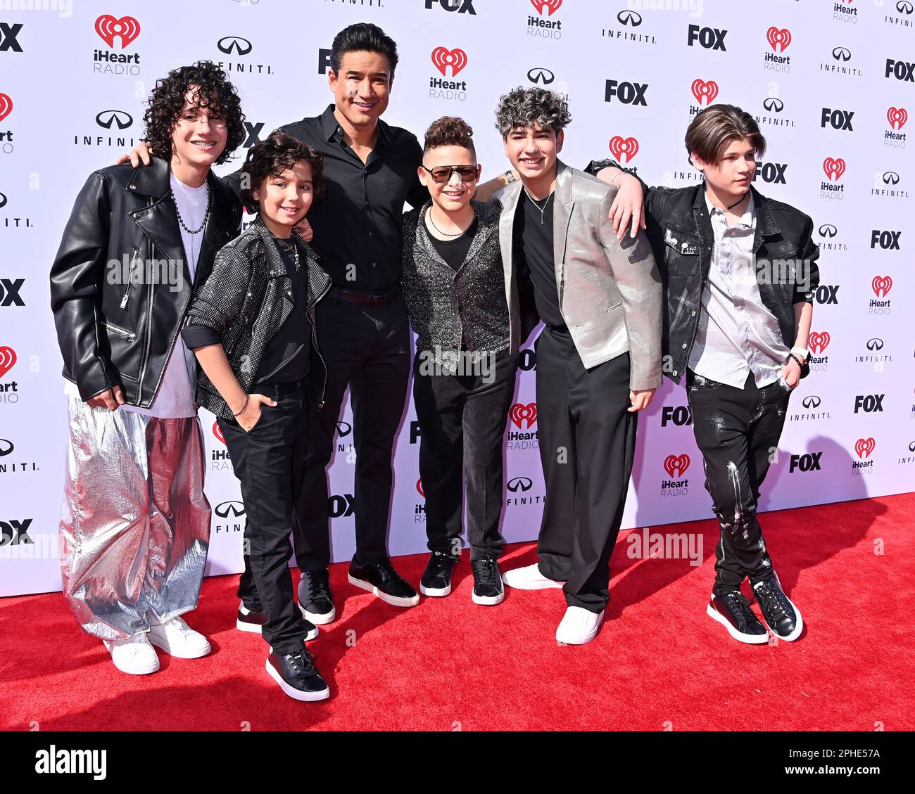 Menudo Feliz Año Nuevo🎆 I Made Menudo For My Family. I Invited My