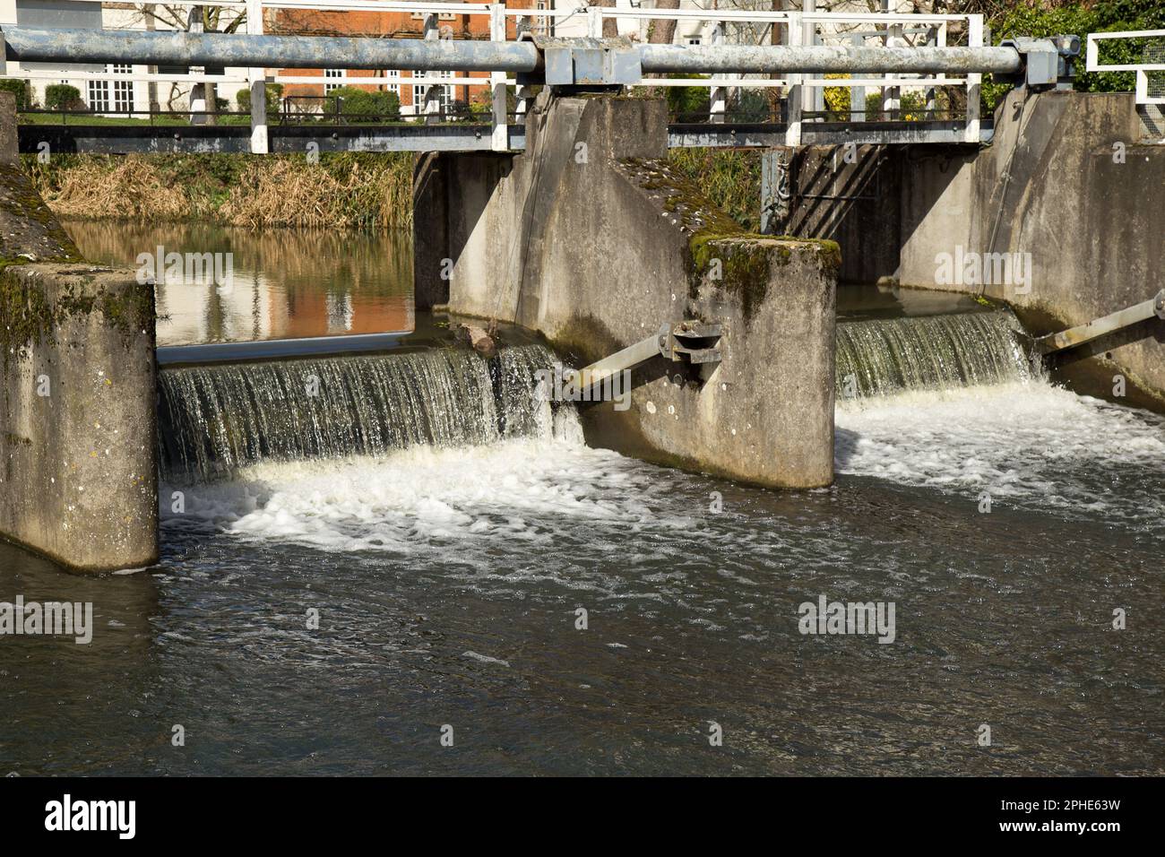 Tributary of river thames hi-res stock photography and images - Alamy