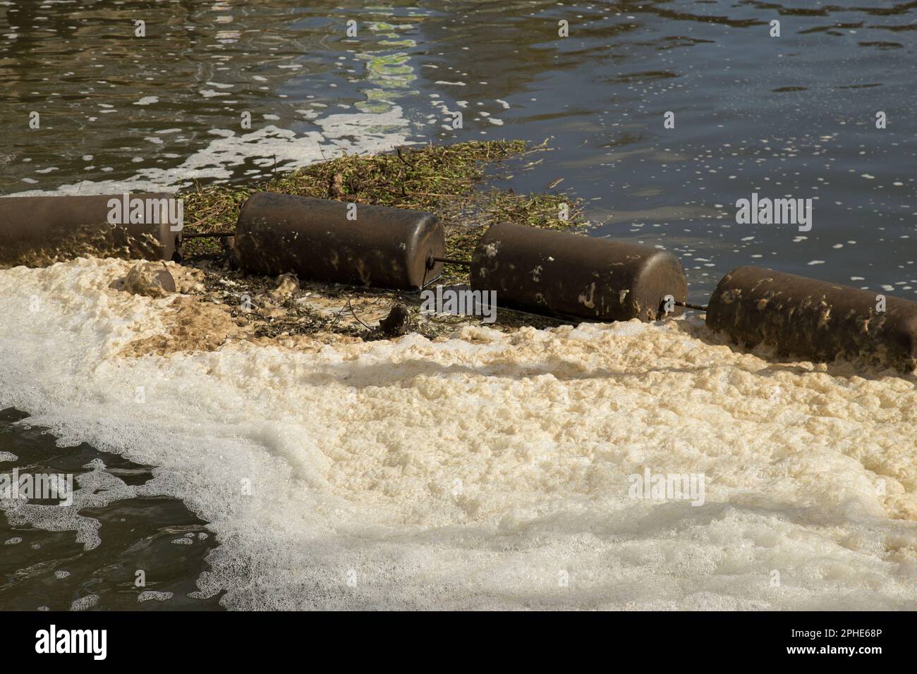Main river navigable hi-res stock photography and images - Alamy