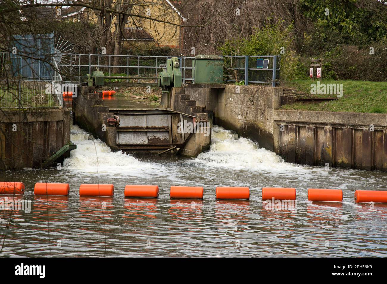 Water pouring out sluice hi-res stock photography and images - Alamy