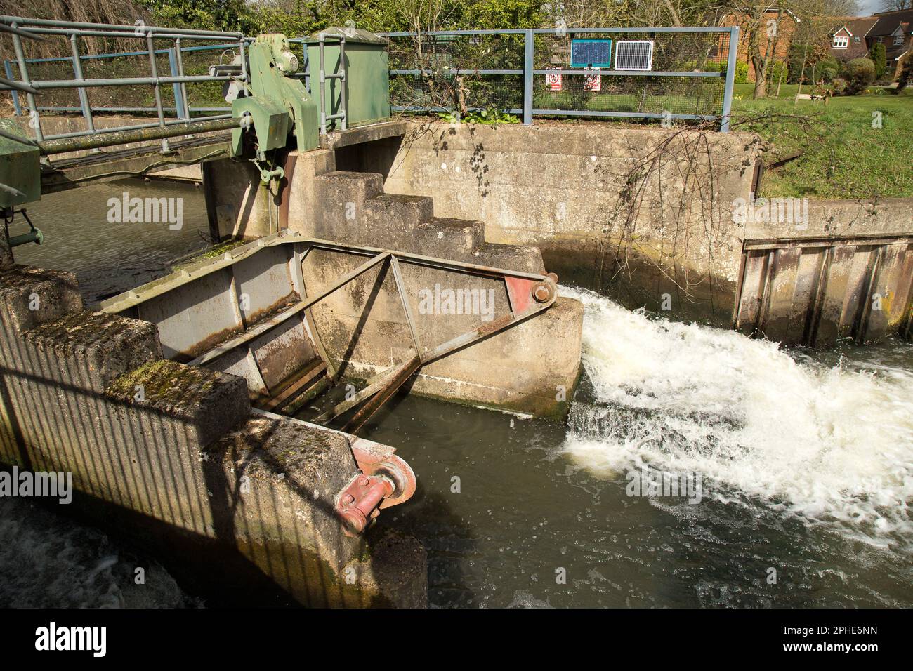Water pouring out sluice hi-res stock photography and images - Alamy