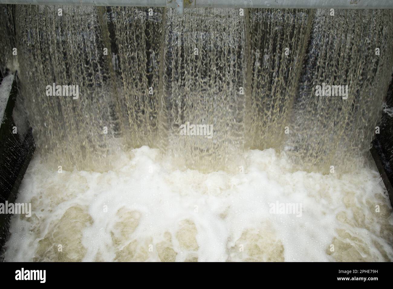 Cascading weir hi-res stock photography and images - Alamy