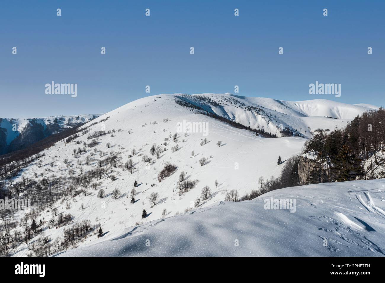 Krizna, Liska and few other hills from Majerova skala hill in winter ...