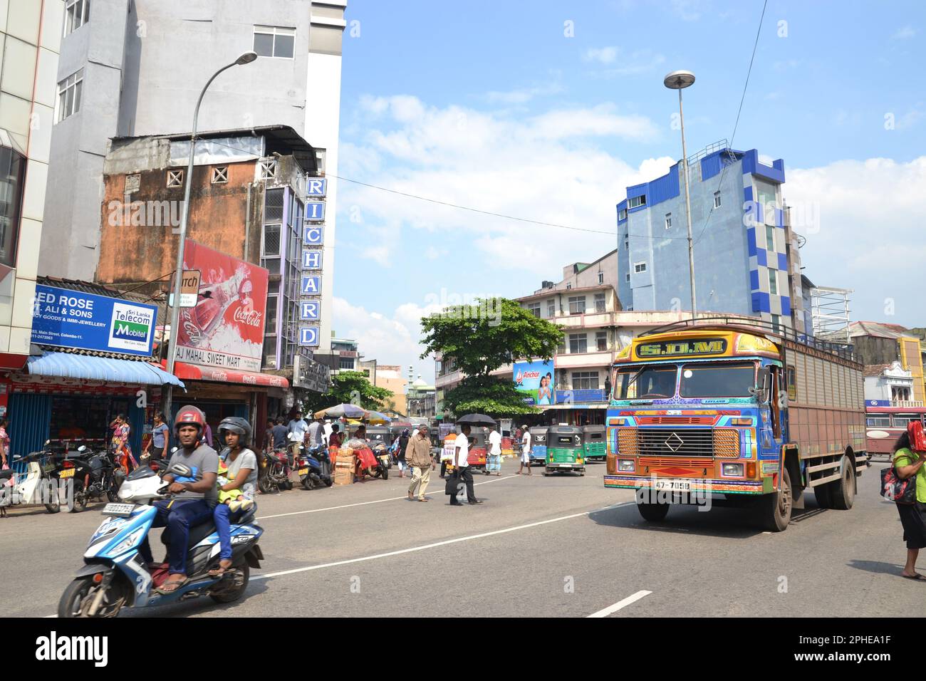 Colombo Street Sri Lanka Stock Photo - Alamy