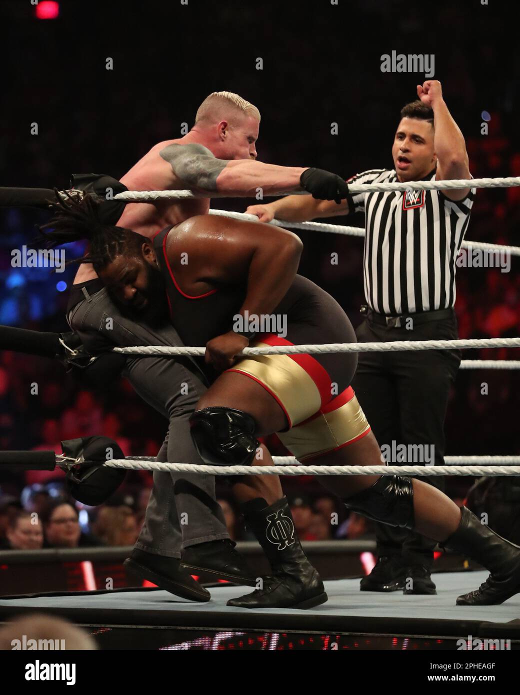 Wrestlemania hi-res stock photography and images - Alamy