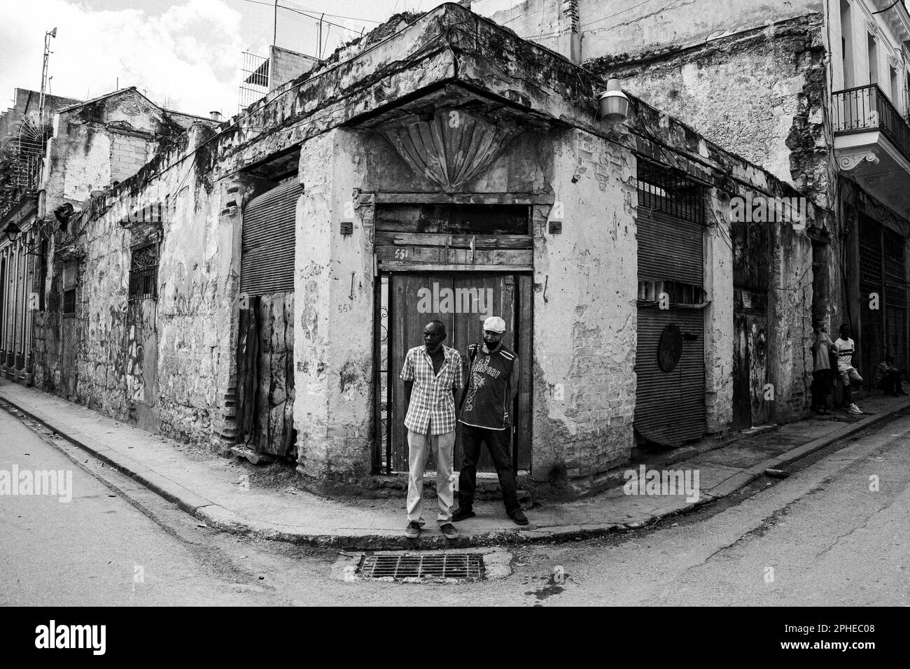 Havana street corner Black and White Stock Photos & Images - Alamy