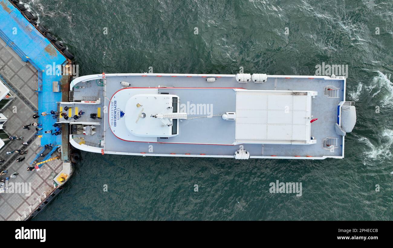 Aerial view statue liberty ferry hi-res stock photography and images ...