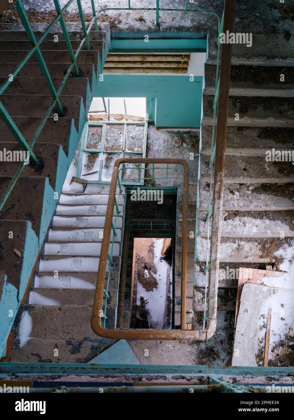 Pyramiden, abandoned russian mining settlement at the Billefjorden ...