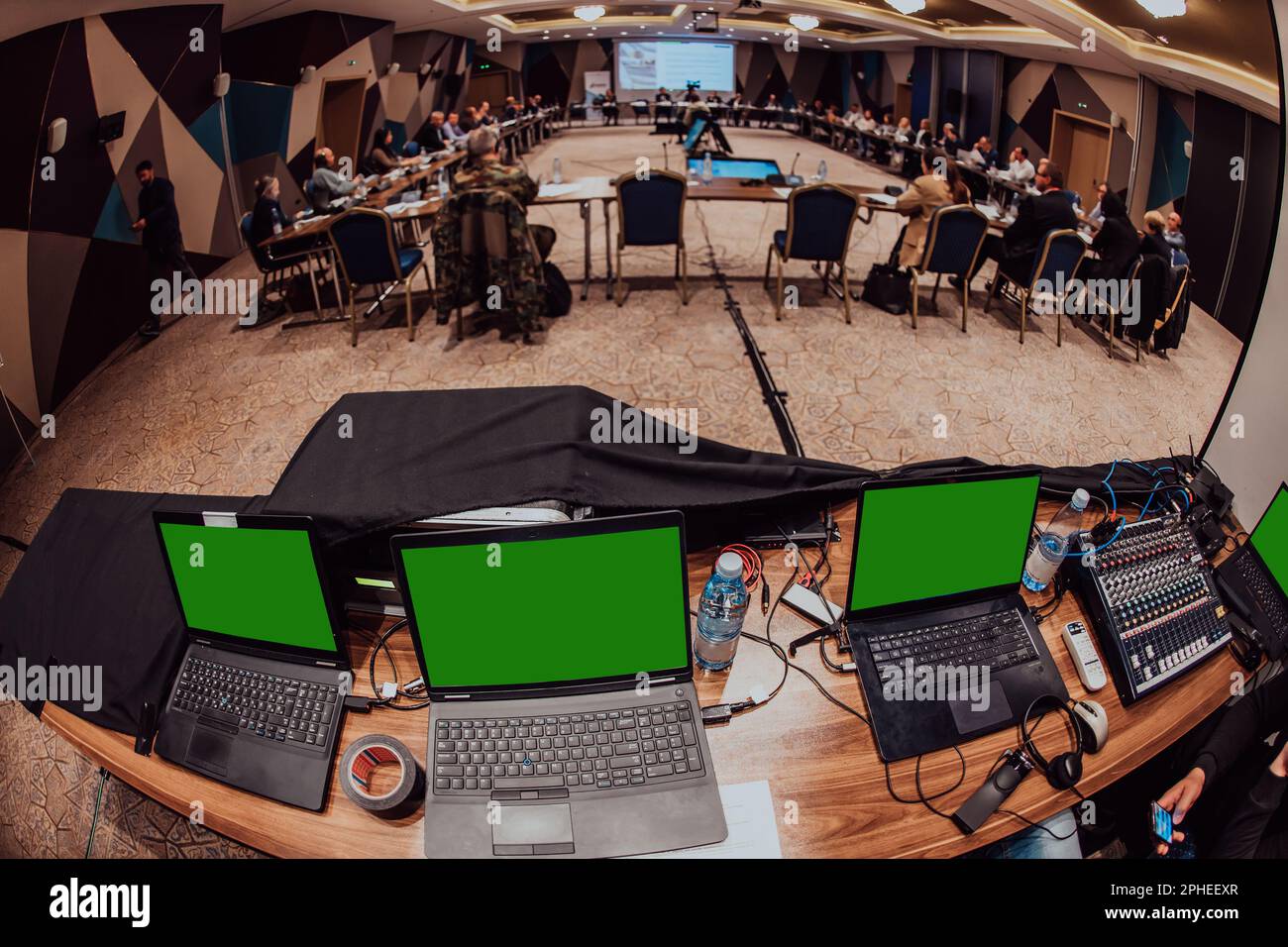 Business video conference masks hi-res stock photography and images - Alamy