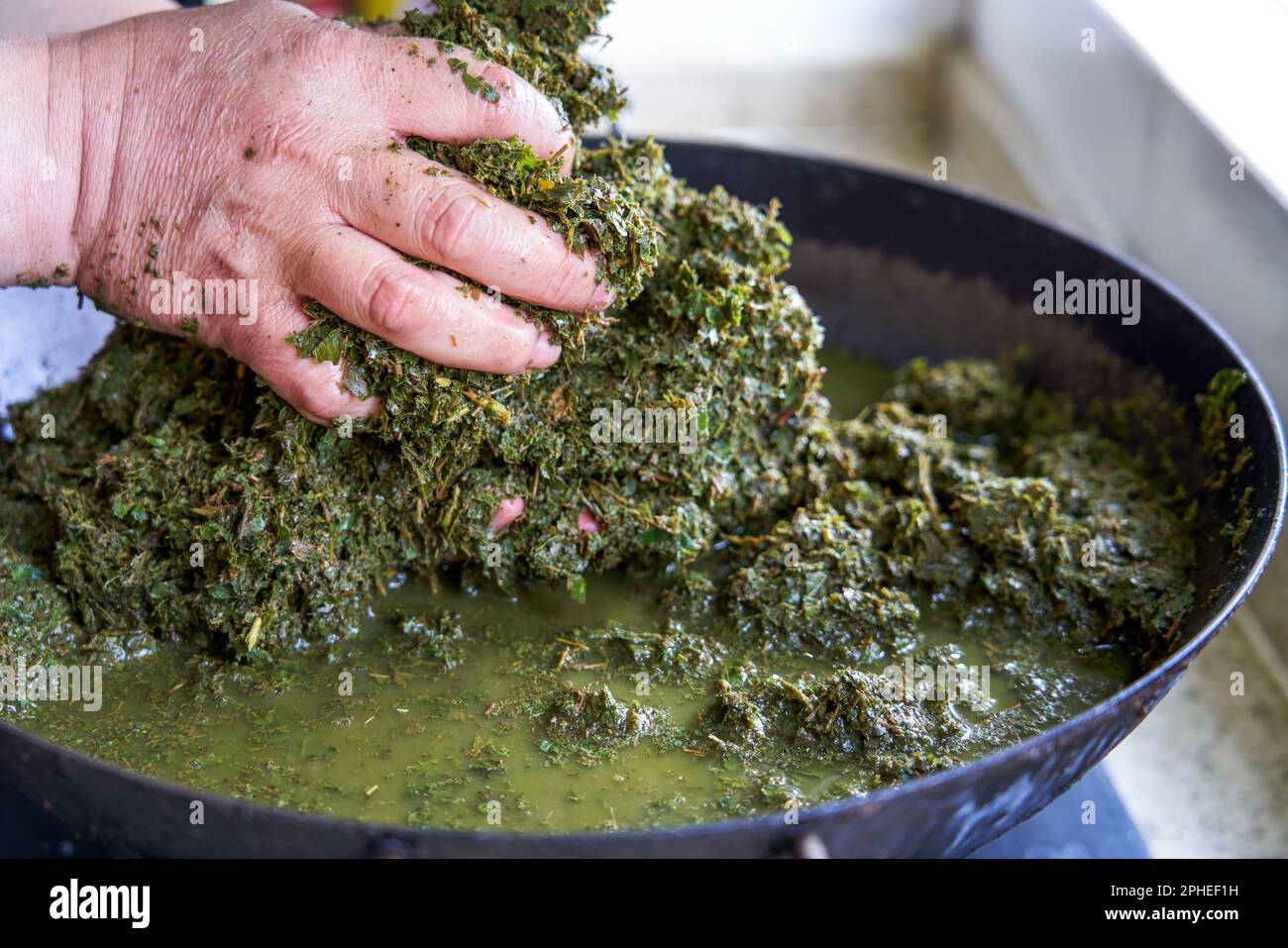 Herbs needed to make five-color glutinous rice, a traditional Chinese ...