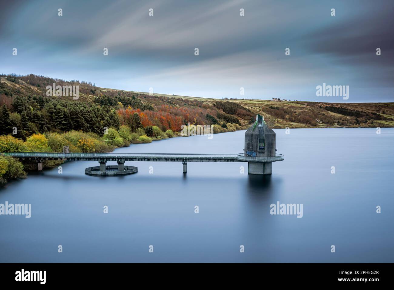 Light water valley yorkshire hi-res stock photography and images - Alamy