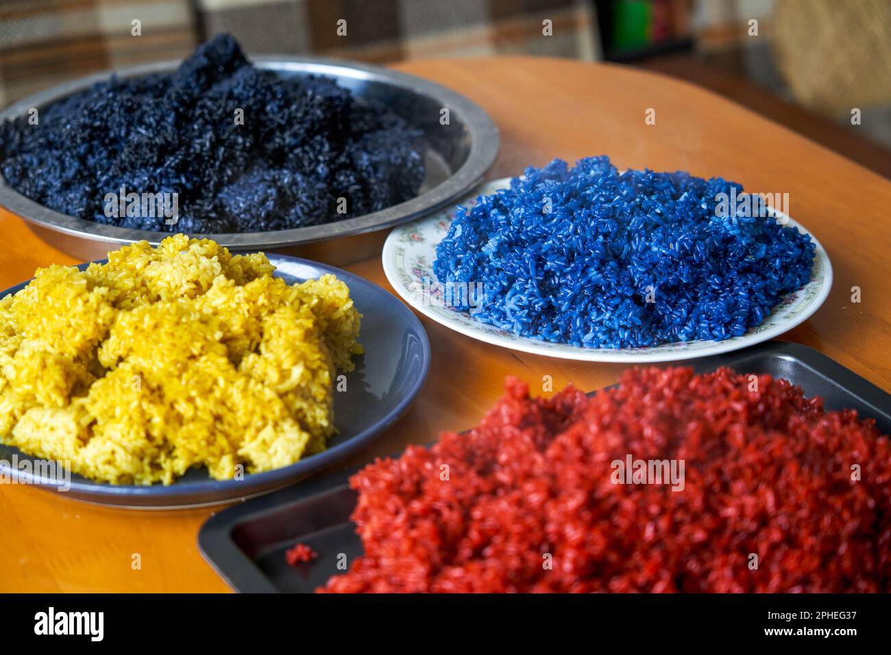 Traditional food of Chinese Tomb Sweeping Festival, five-color ...