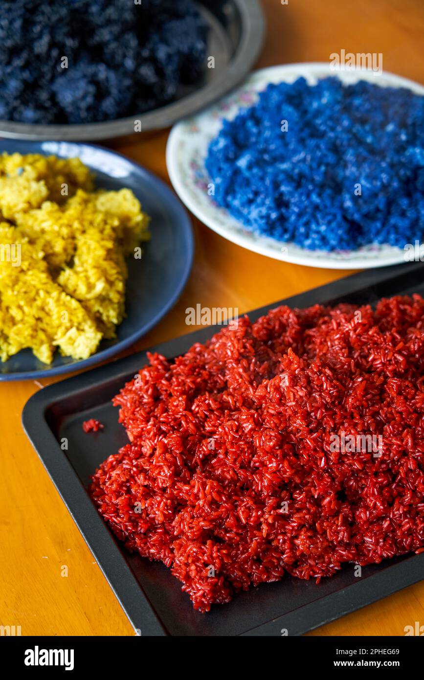 Traditional food of Chinese Tomb Sweeping Festival, five-color ...