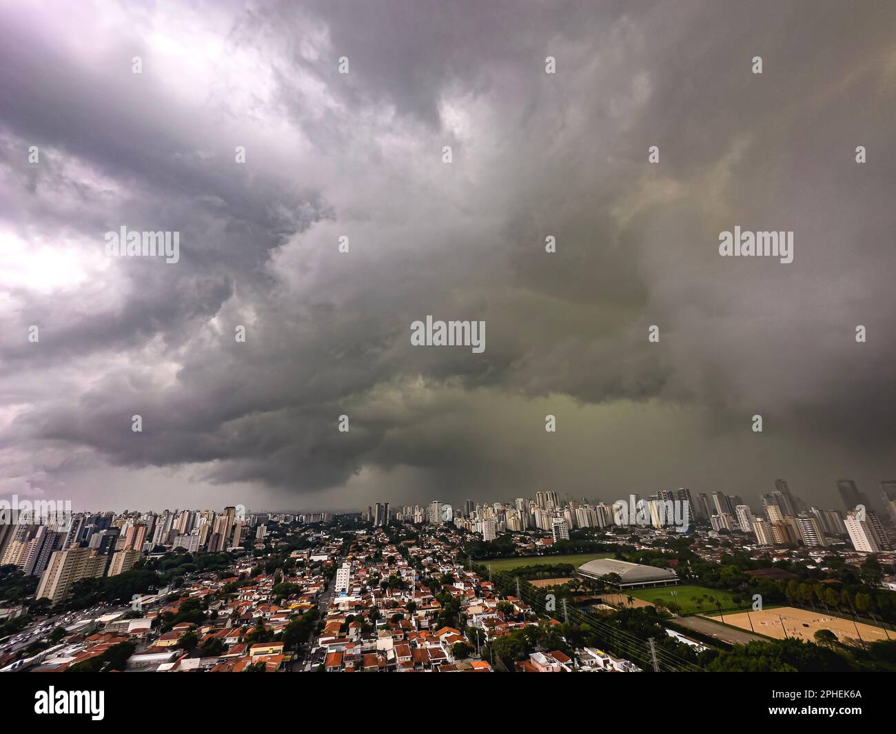 Storm in the big city. City of Sao Paulo, Brazil Stock Photo - Alamy