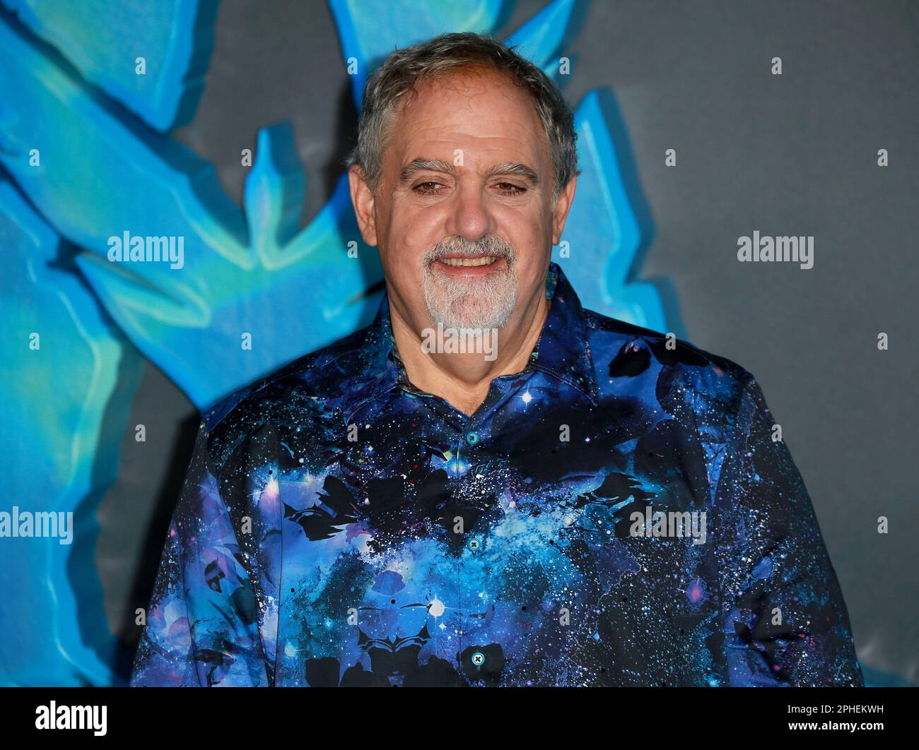 Jon Landau attends the "Avatar: The Way Of Water" photocall at ...