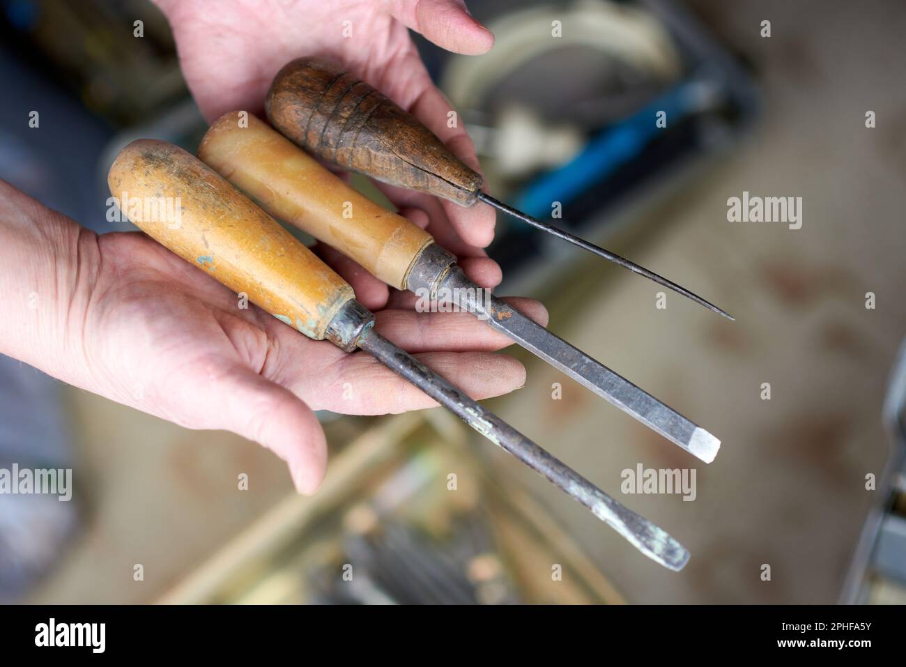 Flat screwdriver icon hi-res stock photography and images - Alamy