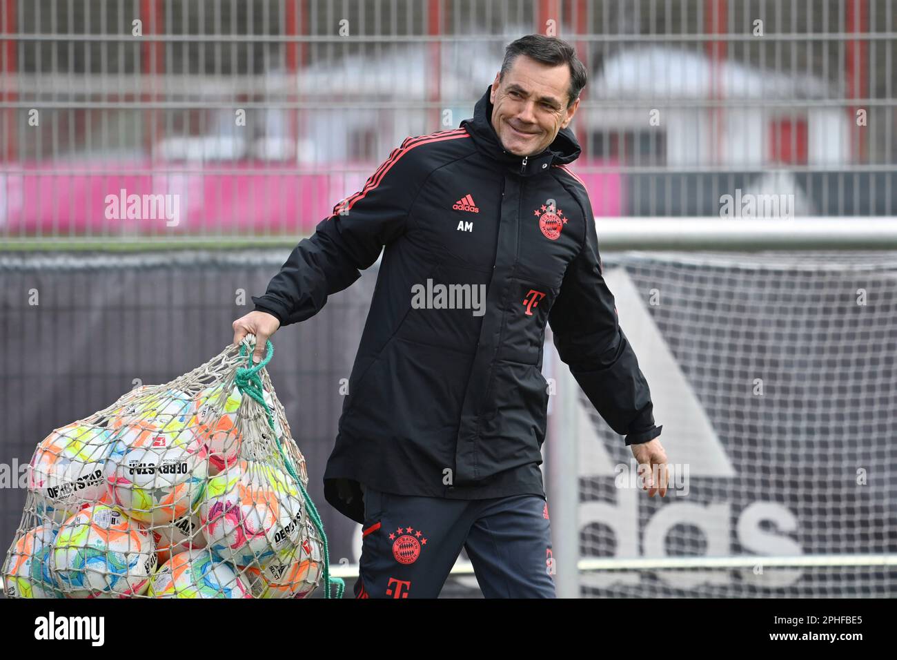 Munich, Germany. 28th Mar, 2023. Co coach Arno MICHELS (FC Bayern ...