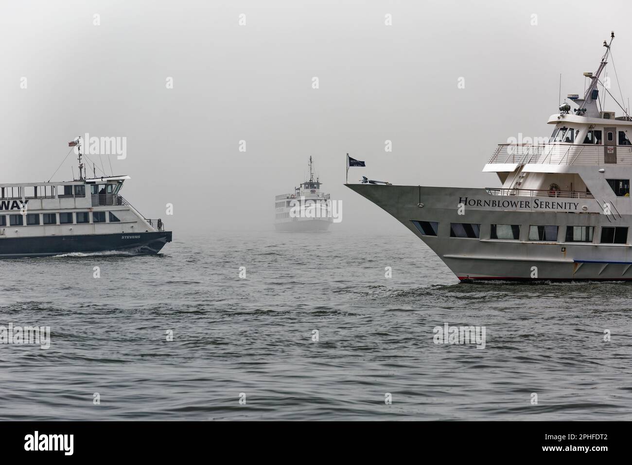 Watery crossroads: New York Waterway ferry heading northwest ...
