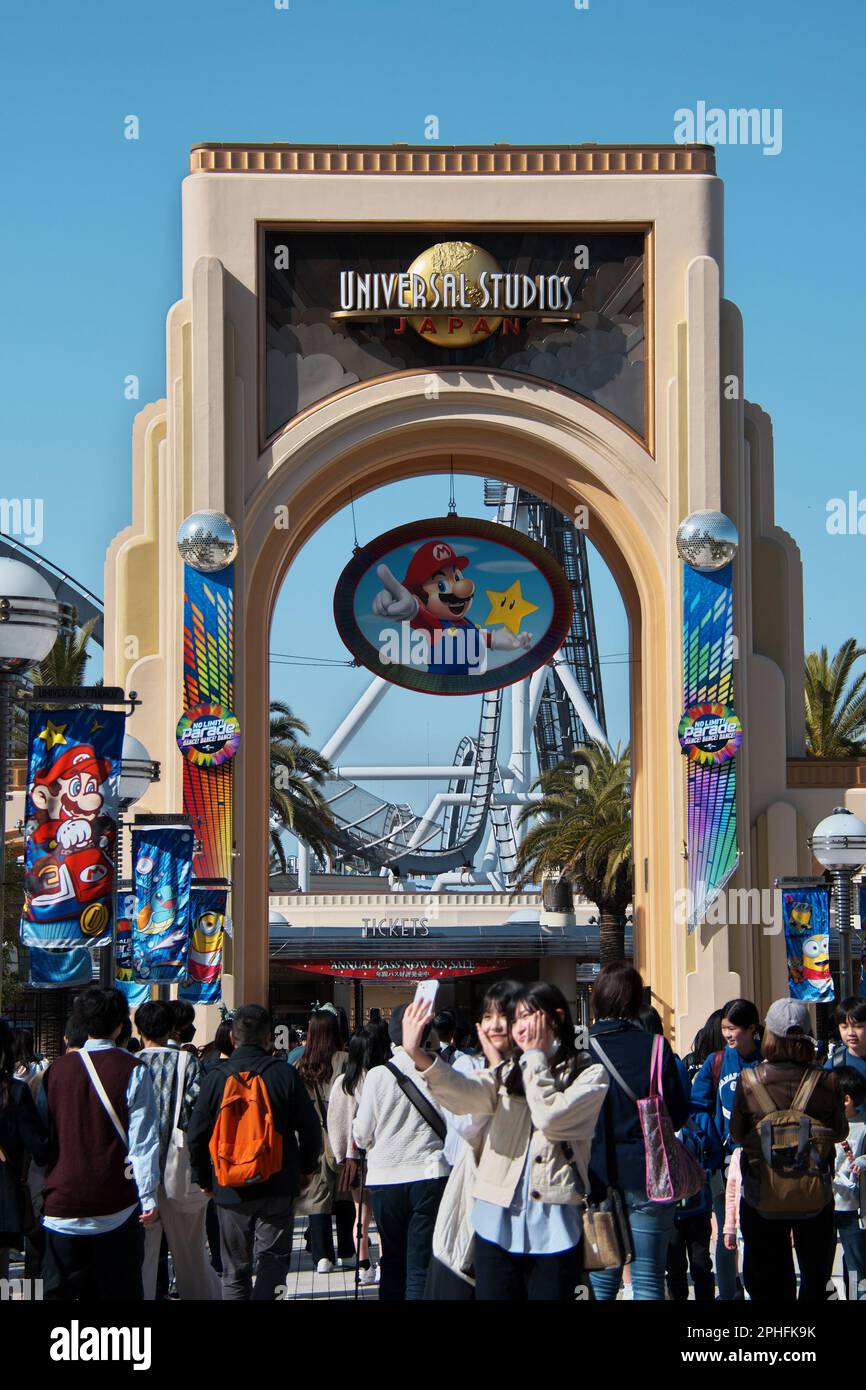 Osaka, Japan. 28th Mar, 2023. Peoples are seen enter the gate of ...