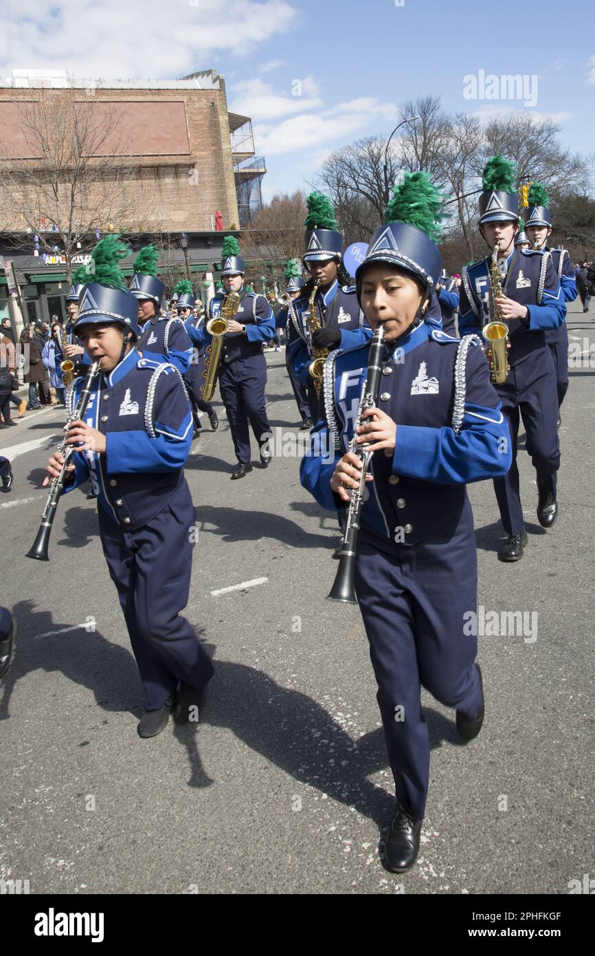 Saint Patrick's Irish Day Parade in the Park Slope neighborhood in ...