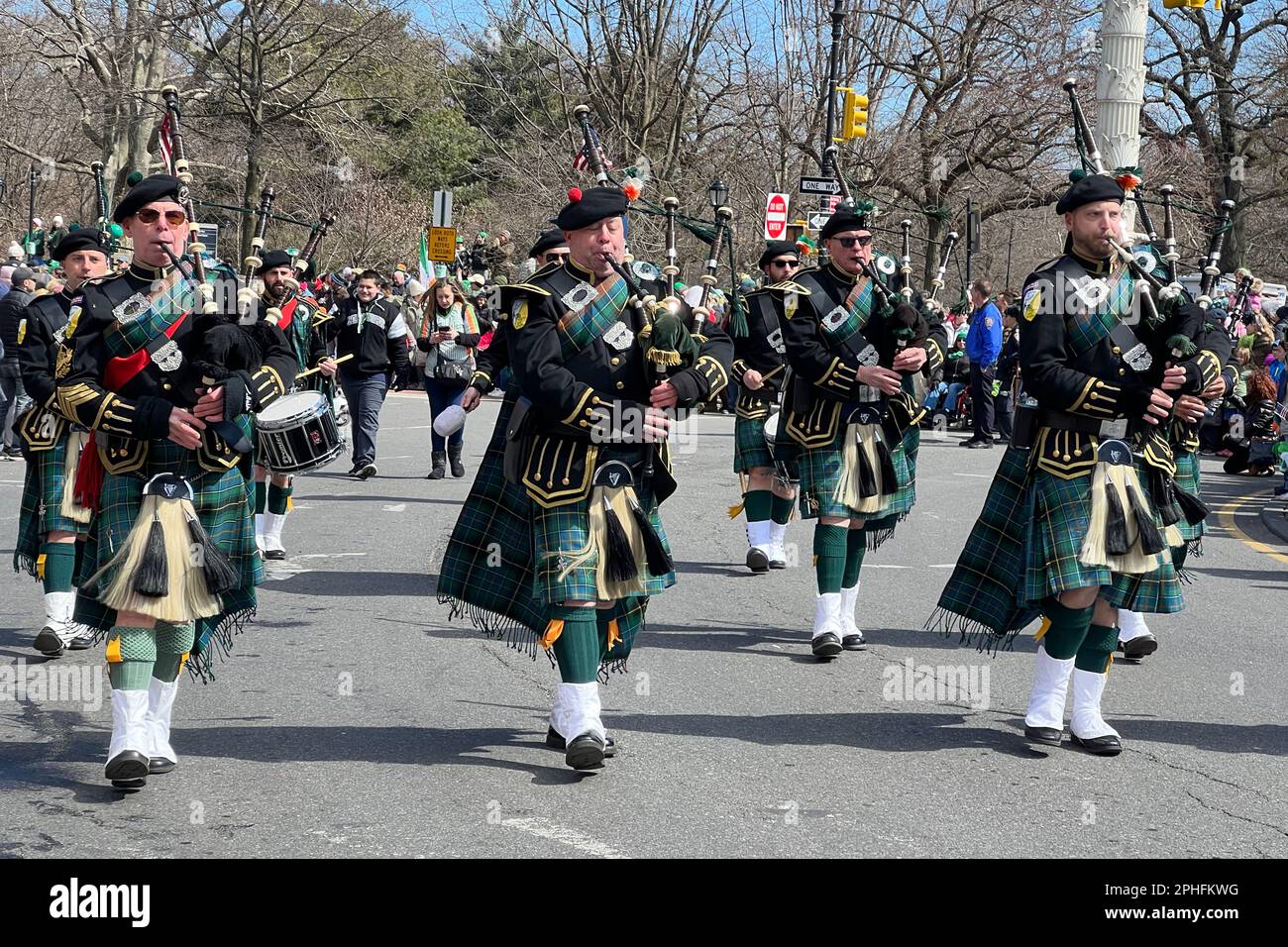 Saint Patrick's Irish Day Parade in the Park Slope neighborhood in ...