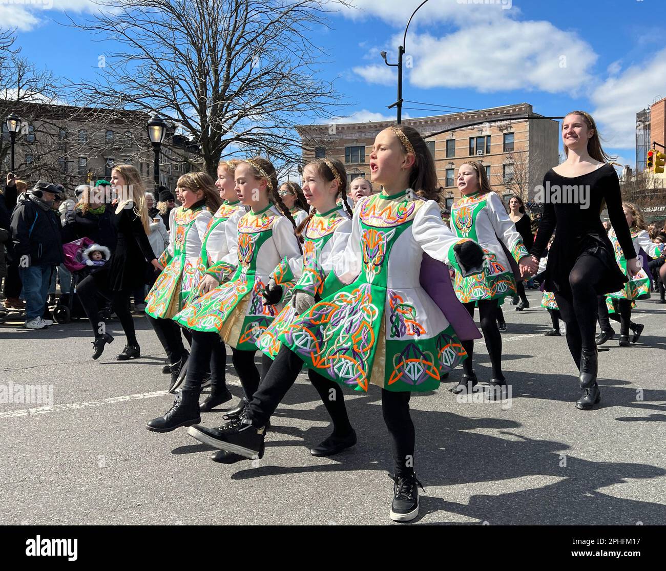 Saint Patrick's Irish Day Parade in the Park Slope neighborhood in ...