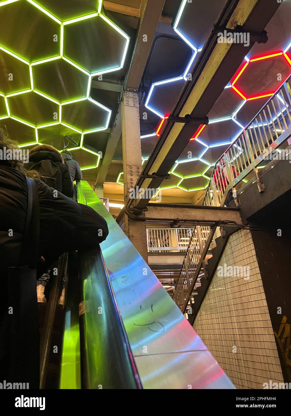 Bleeker Street and Broadway/Lafayette Subway Station transfer ...