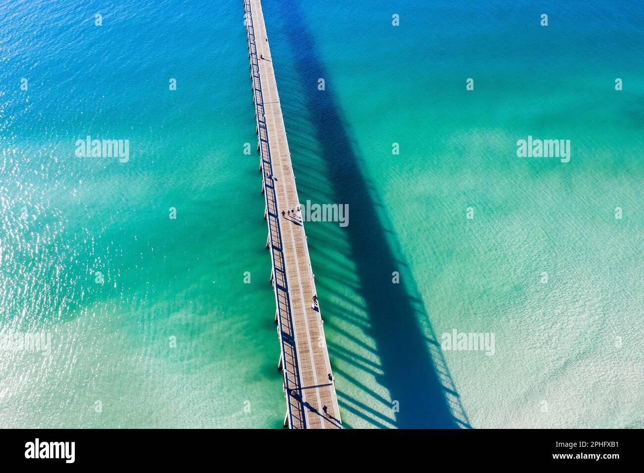 The Navarre Beach Fishing Pier is a record-holding fishing pier in ...