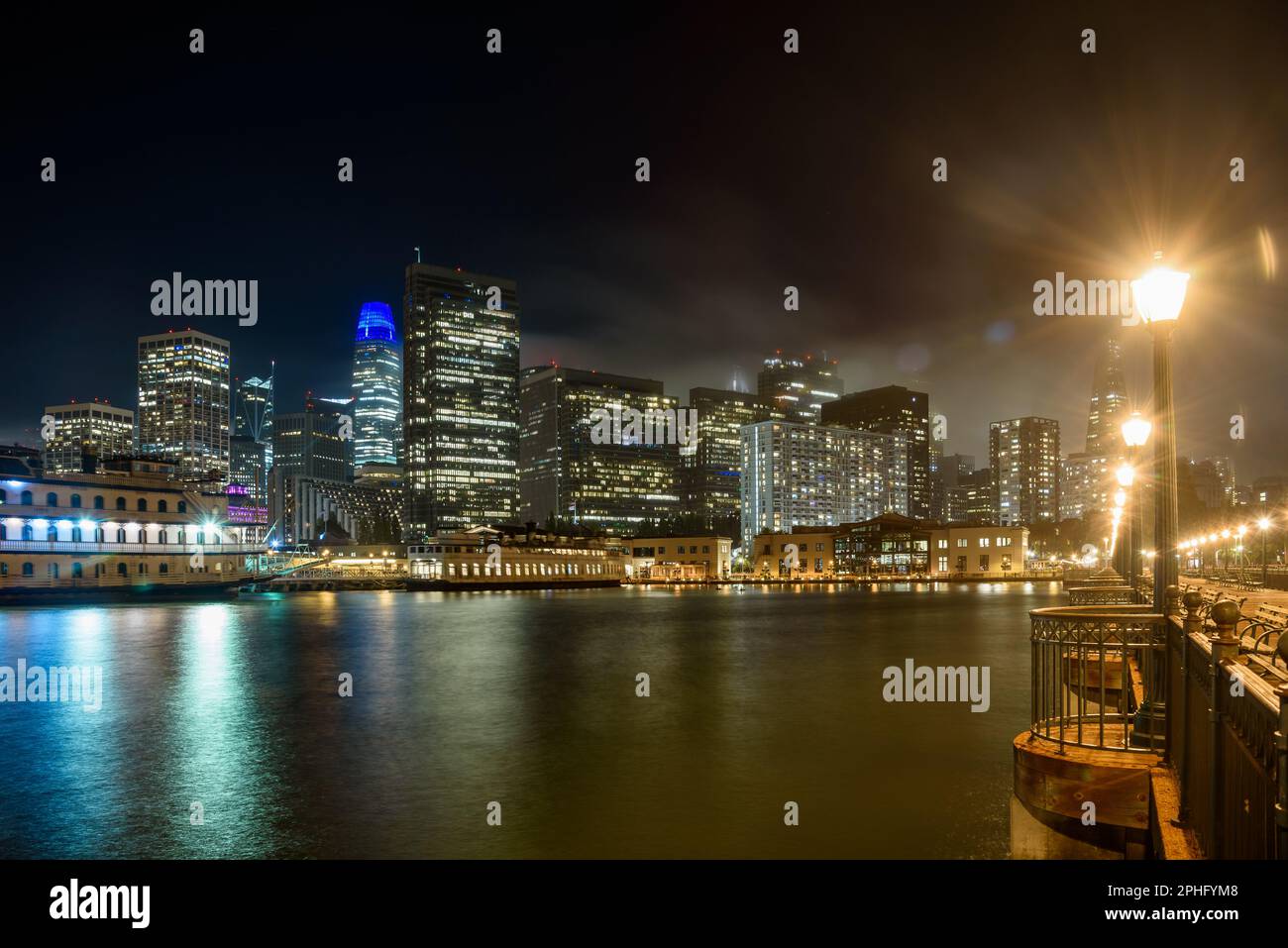 San francisco waterfront at night hi-res stock photography and images ...