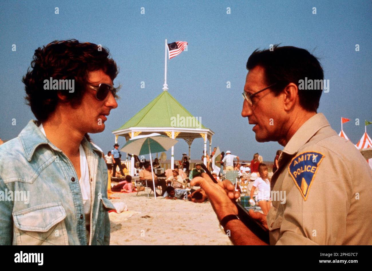 ROY SCHEIDER and STEVEN SPIELBERG in JAWS (1975), directed by STEVEN SPIELBERG. Credit: Zanuck ...
