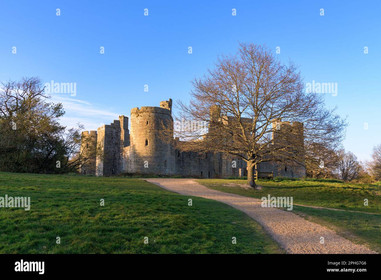 Bodiam Castle, 14th-century medieval fortress with moat and soaring ...