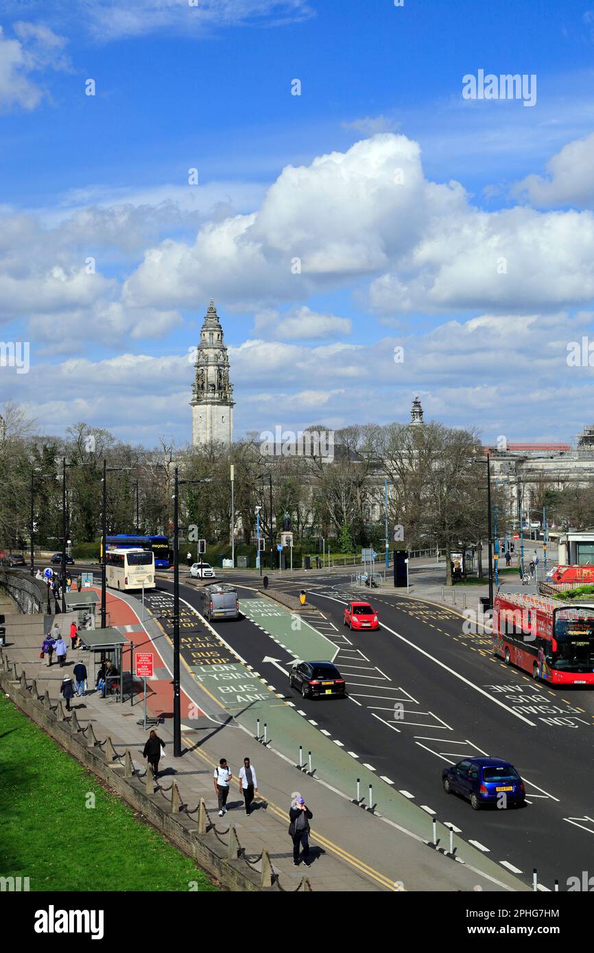 Cardiff buses hi-res stock photography and images - Alamy
