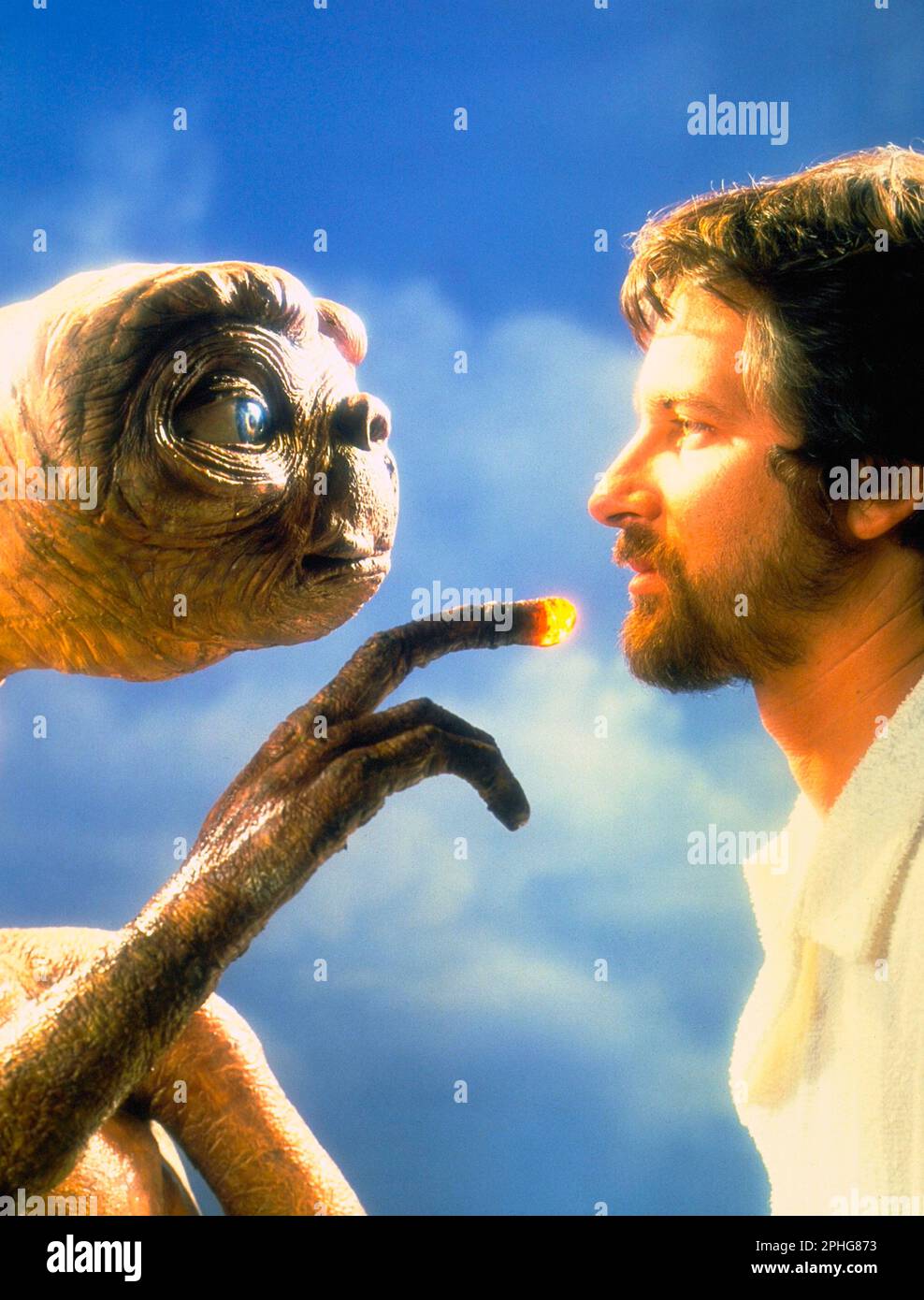 STEVEN SPIELBERG in E. T. THE EXTRA-TERRESTRIAL (1982), directed by ...