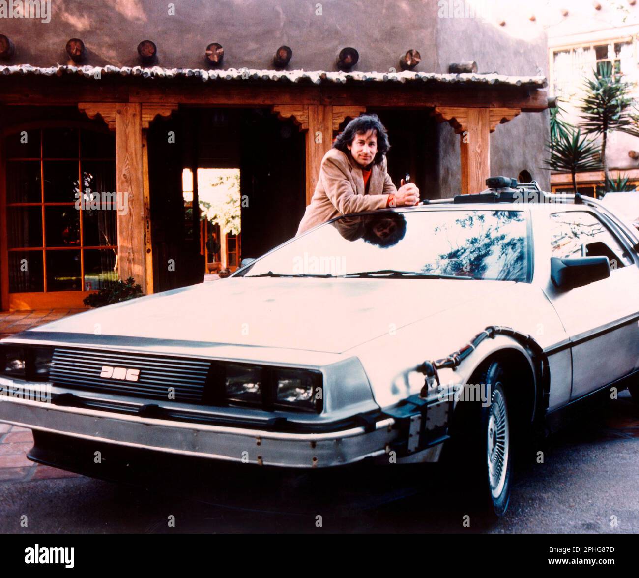 STEVEN SPIELBERG in BACK TO THE FUTURE 1985 directed by ROBERT ZEMECKIS. Credit AMBLIN UNIVERSAL Album Stock Photo Alamy