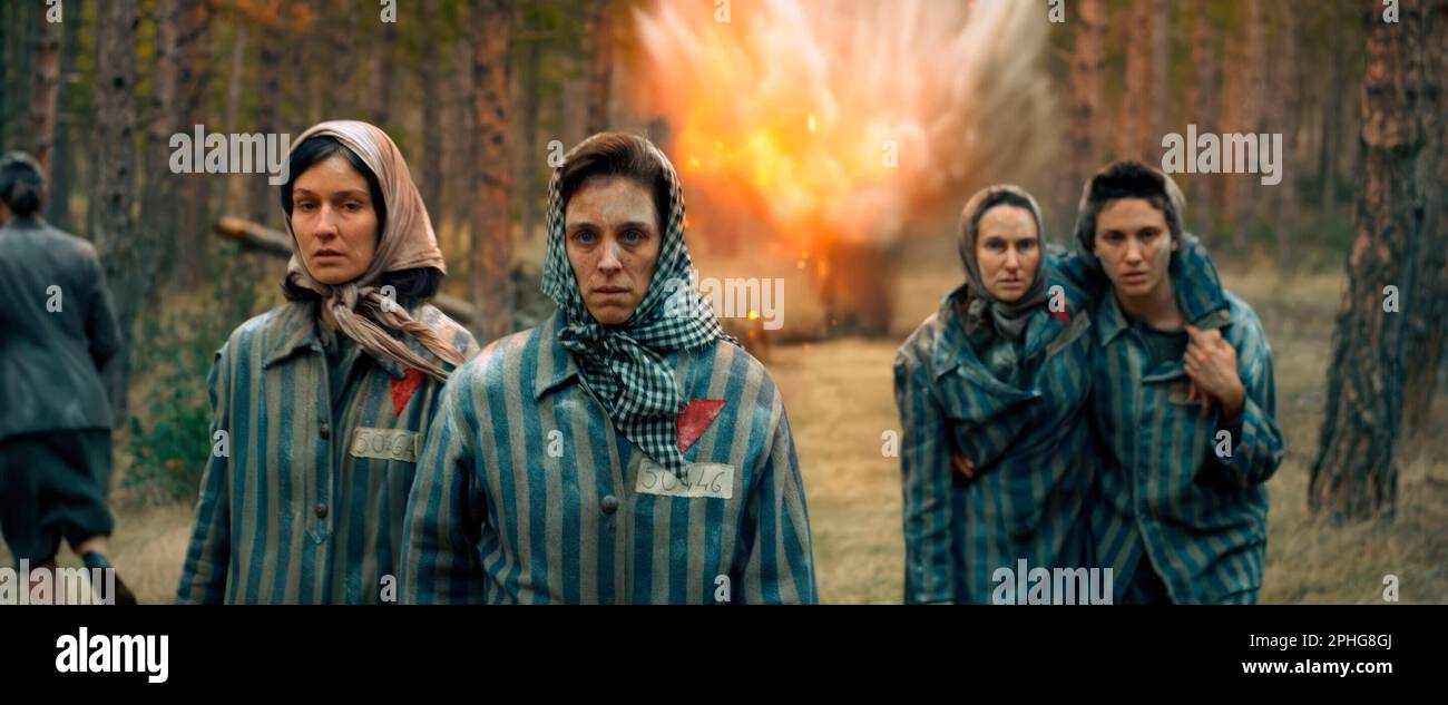 LAURA CONEJERO, NAUSICAA BONNIN, RACHEL LASCAR and IRIA DEL RIO in UN ...