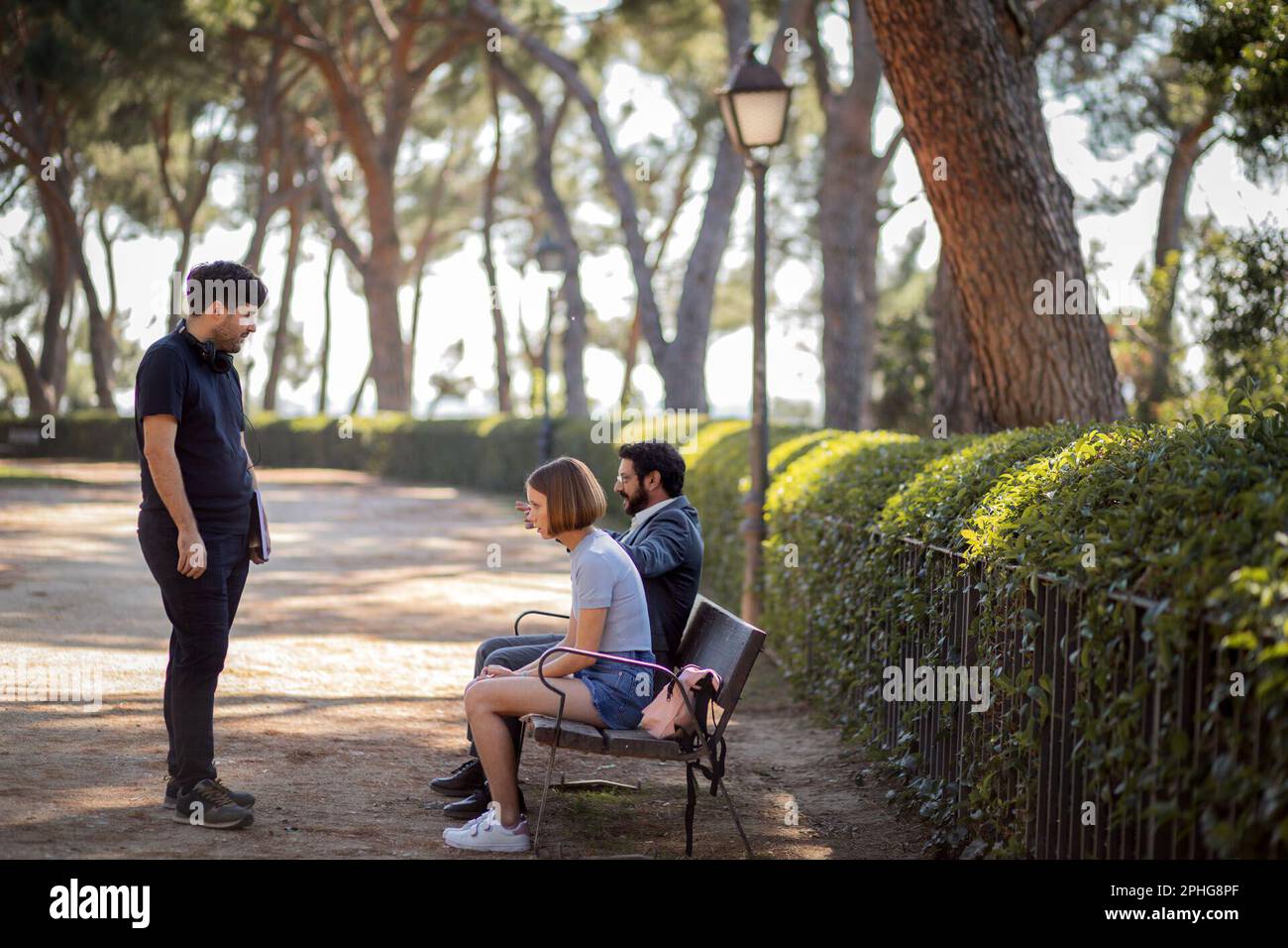 MANOLO SOLO, LAIA MANZANARES and PABLO MAQUEDA in THE UNKNOWN GIRL (2023) -Original title: LA ...