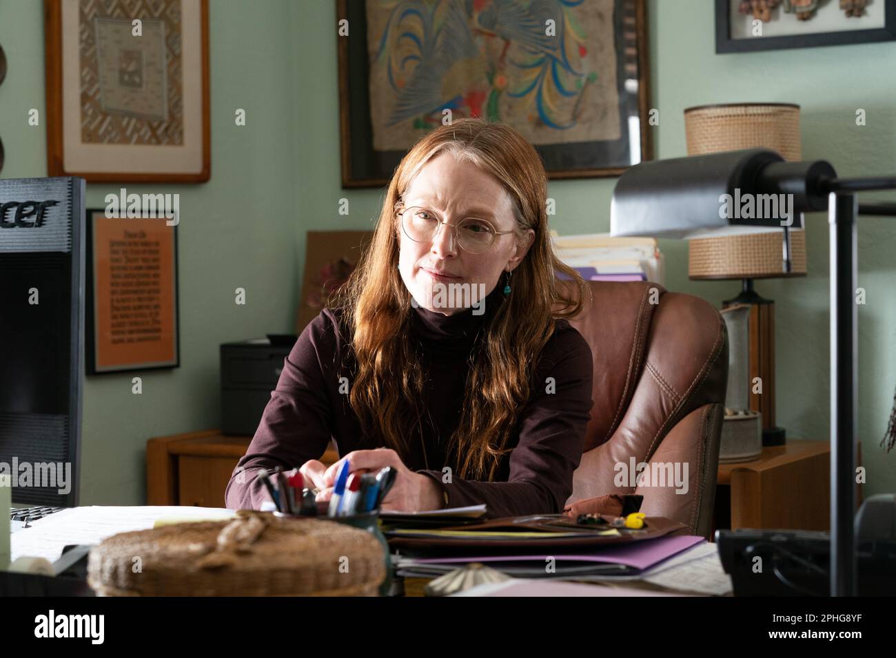 JULIANNE MOORE in WHEN YOU FINISH SAVING THE WORLD (2022), directed by ...
