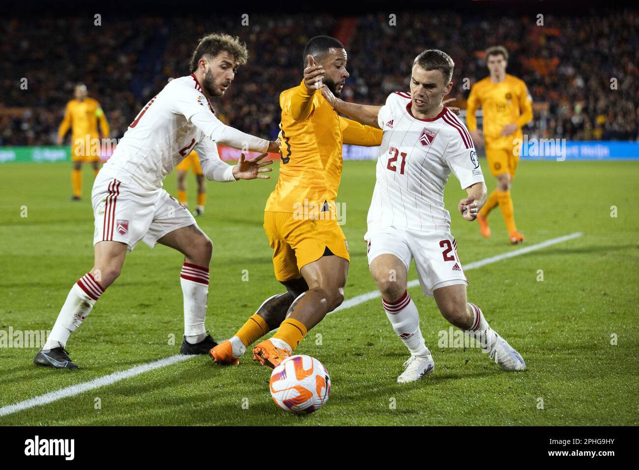 ROTTERDAM - (l-r) Ethan Britto of Gibraltar, Memphis Depay of Holland ...