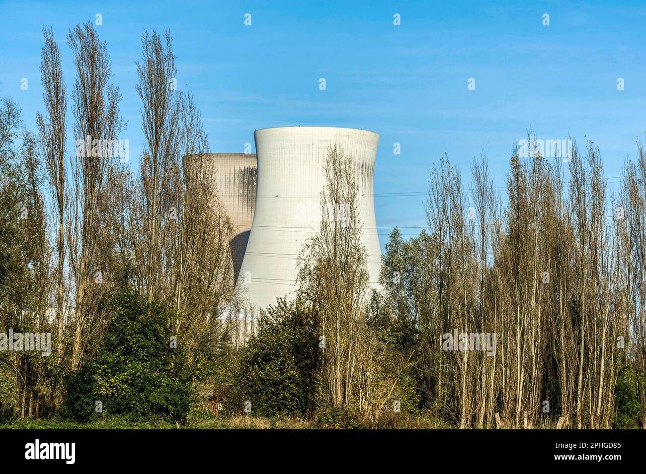 Doel centrale nucléaire hi-res stock photography and images - Alamy