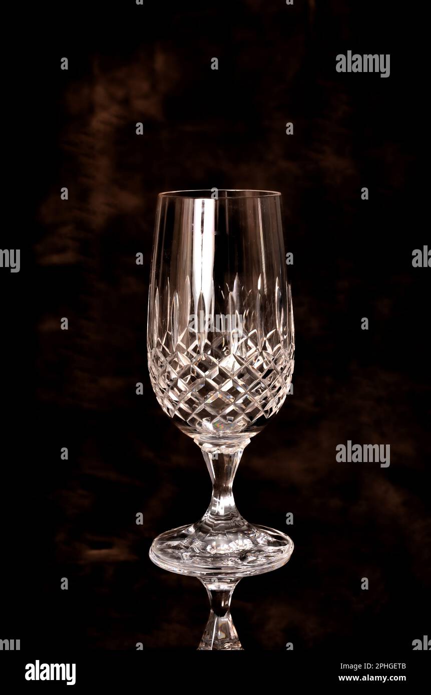 Cut crystal glass hi-res stock photography and images - Alamy