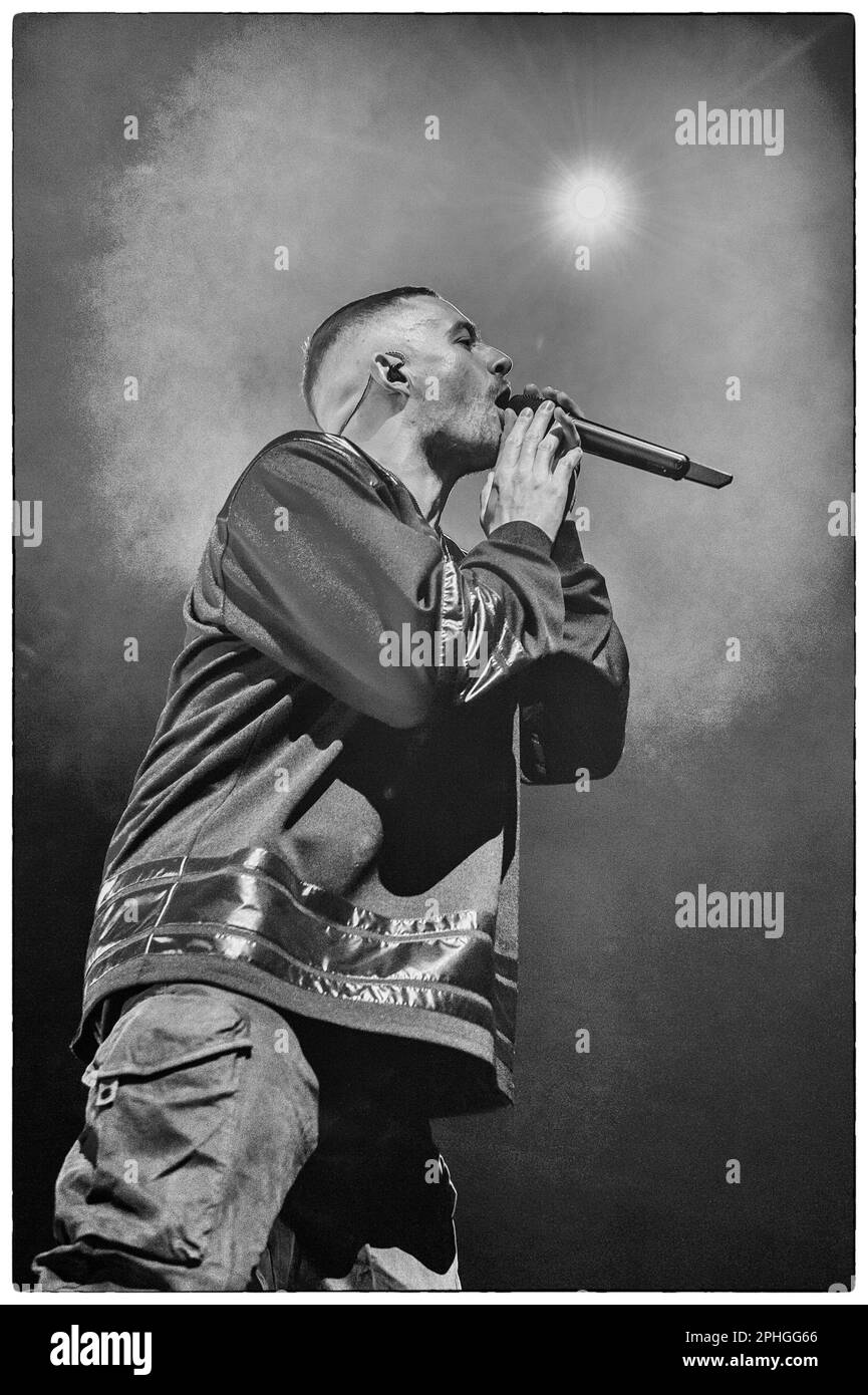 Dermot kennedy singer Black and White Stock Photos & Images - Alamy