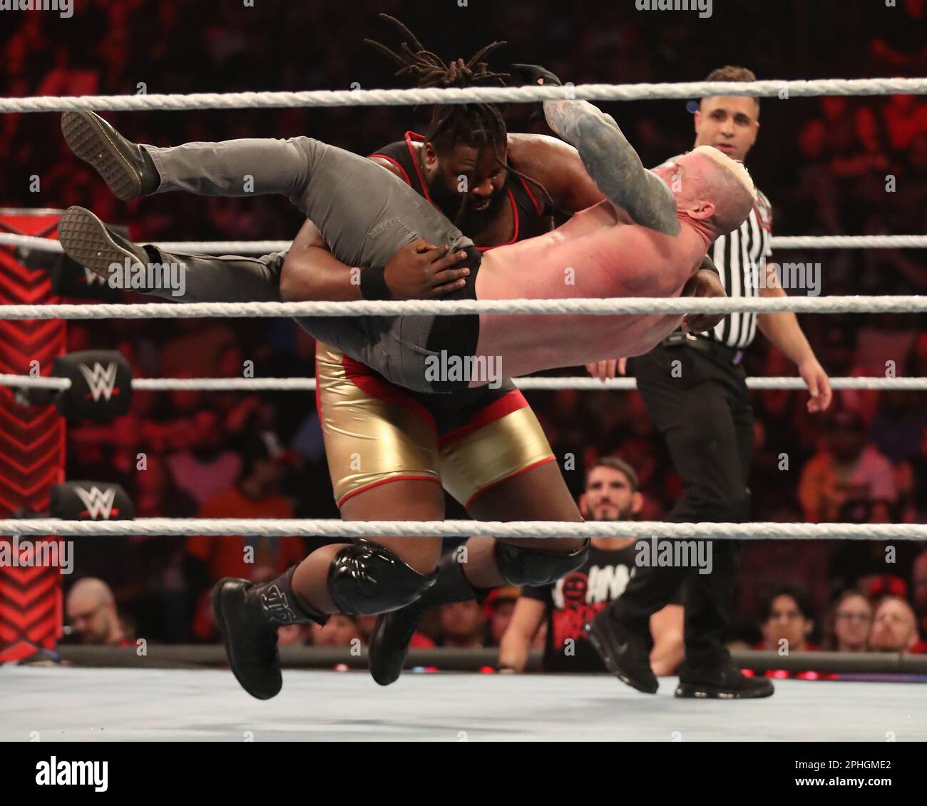 PHOENIX, ARIZONA - MARCH 27: WWE WrestleMania RAW at the Footprint ...