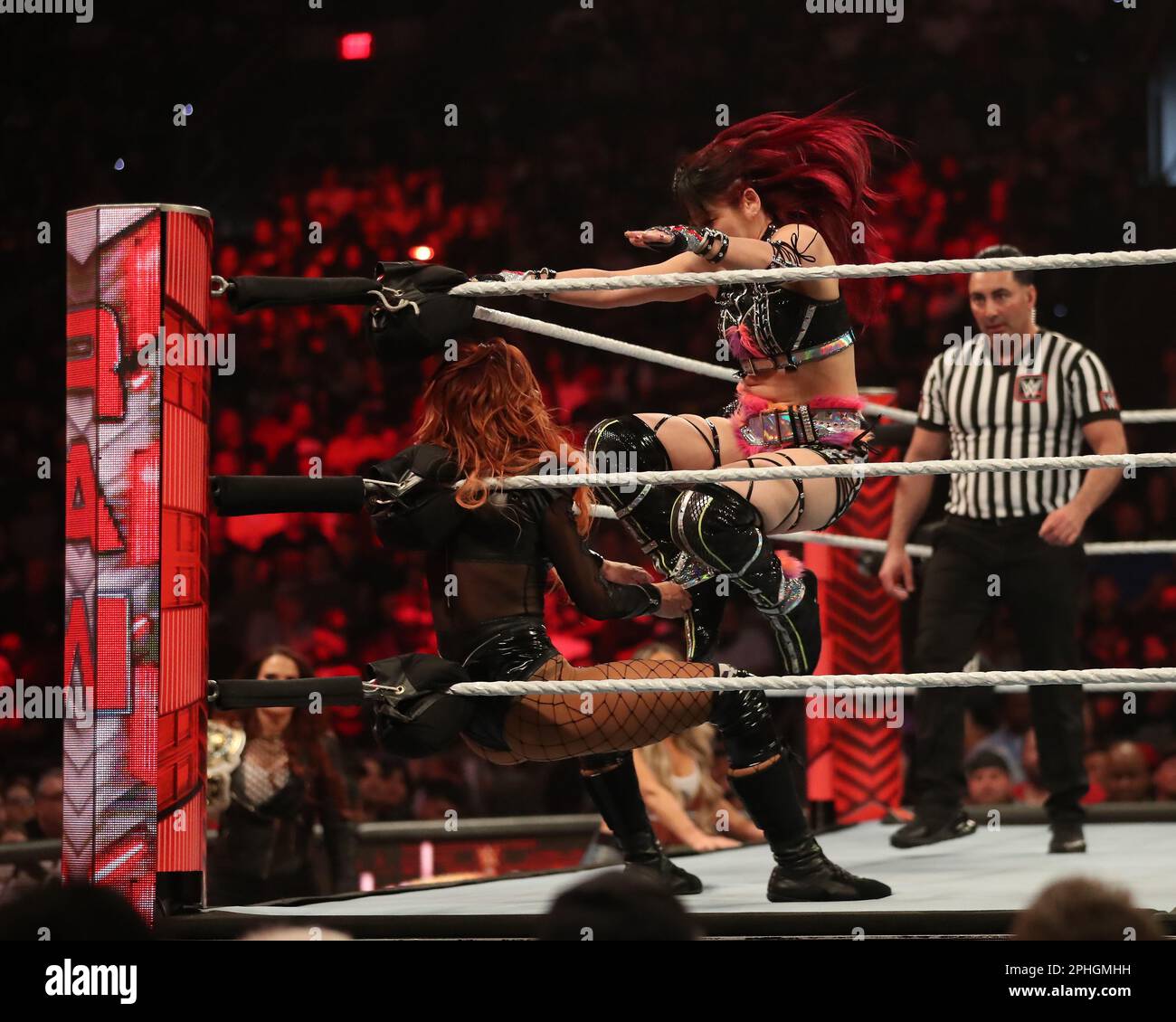 PHOENIX, ARIZONA - MARCH 27: WWE WrestleMania RAW at the Footprint ...